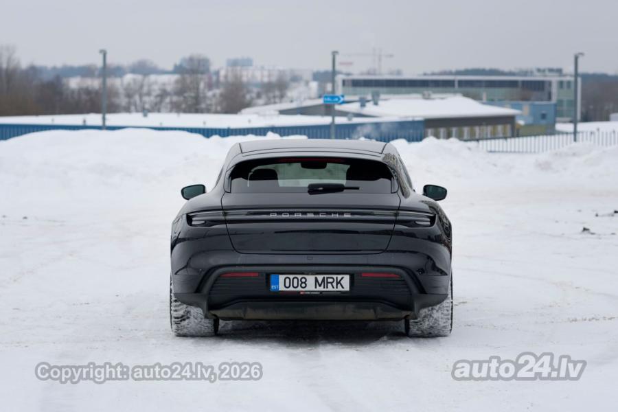 Черный Порше Тайкан 2022 в Таллин, объемом двигателя 0.00 л и пробегом 52 тыс. км за 85000 €, фото 22 на AUTOMOTO.COM.LV