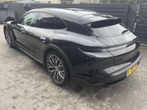 Black Porsche Taycan 2022 in Kaunas, with an engine capacity of 0.00 L and mileage of 66 thousand km for 56500 €, photo  on AUTOMOTO.COM.LV