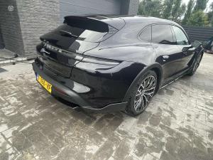 Black Porsche Taycan 2022 in Kaunas, with an engine capacity of 0.00 L and mileage of 66 thousand km for 56500 €, photo 8 on AUTOMOTO.COM.LV