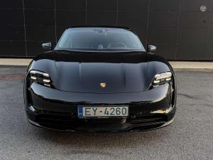 Black Porsche Taycan 2022 in Siauliai, with an engine capacity of 0.00 L and mileage of 74 thousand km for 67900 €, photo 4 on AUTOMOTO.COM.LV