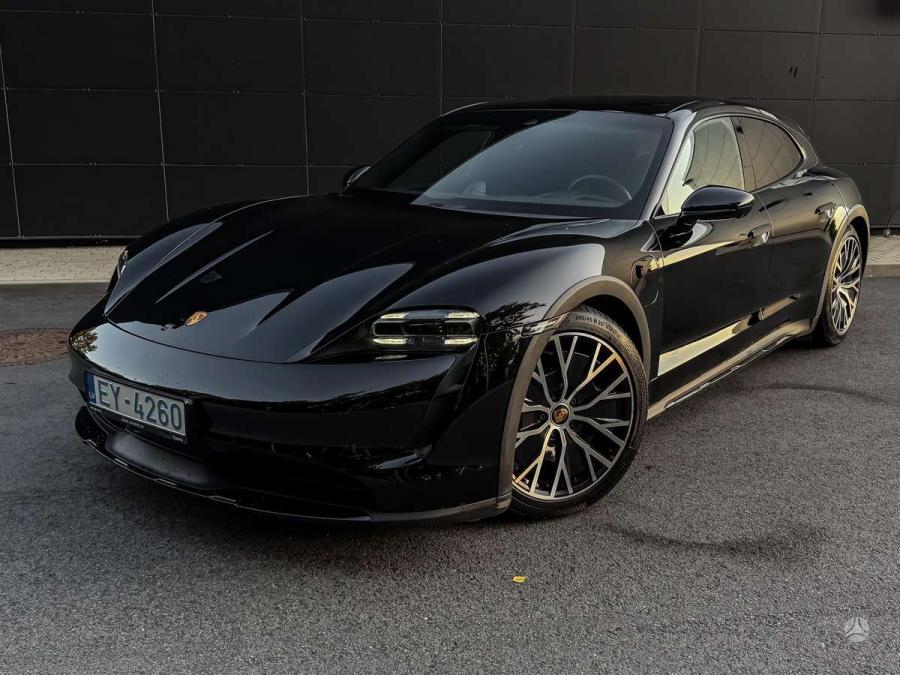 Black Porsche Taycan 2022 in Siauliai, with an engine capacity of 0.00 L and mileage of 74 thousand km for 67900 €, photo 6 on AUTOMOTO.COM.LV