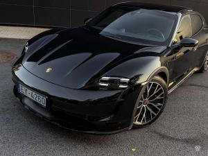 Black Porsche Taycan 2022 in Siauliai, with an engine capacity of 0.00 L and mileage of 74 thousand km for 67900 €, photo 7 on AUTOMOTO.COM.LV