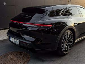 Black Porsche Taycan 2022 in Siauliai, with an engine capacity of 0.00 L and mileage of 74 thousand km for 67900 €, photo 10 on AUTOMOTO.COM.LV