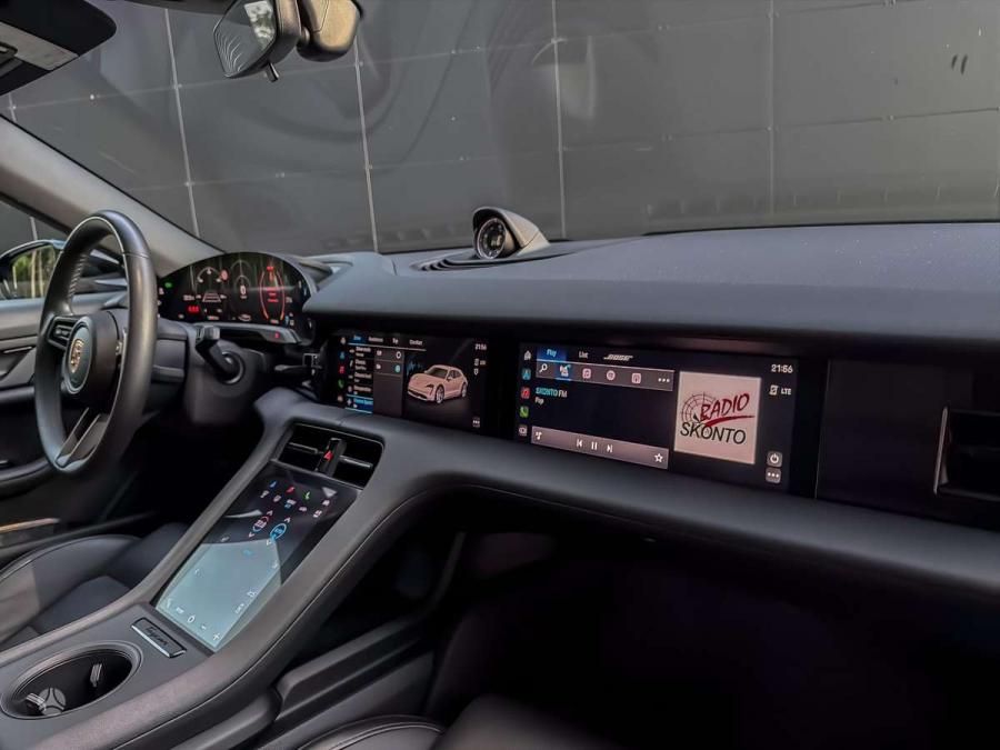 Black Porsche Taycan 2022 in Siauliai, with an engine capacity of 0.00 L and mileage of 74 thousand km for 67900 €, photo 24 on AUTOMOTO.COM.LV