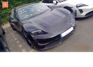 Melns Porsche Taycan 2023 Klaipėda, ar dzinēja tilpumu 0.00 L un nobraukumu 41 tūkst. km par 49950 €, foto 3 vietnē AUTOMOTO.COM.LV