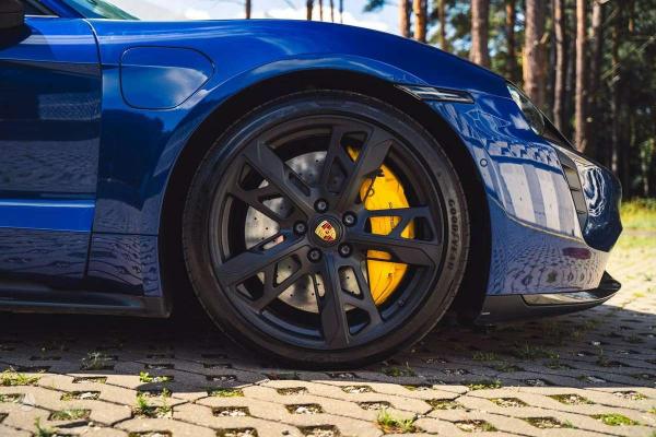 Zils Porsche Taycan 2020 Viļņa, ar dzinēja tilpumu 0.00 L un nobraukumu 51 tūkst. km par 63000 €, foto 9 vietnē AUTOMOTO.COM.LV