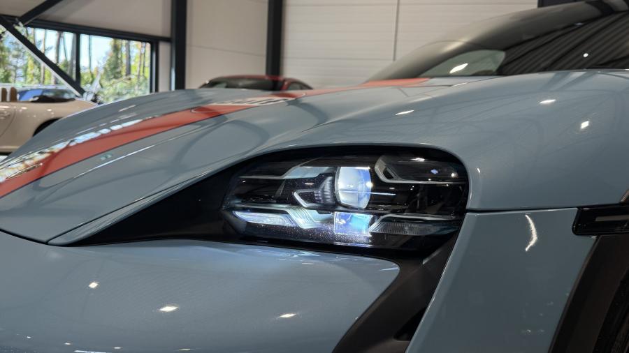 Zils Porsche Taycan 2023 Rīga, ar dzinēja tilpumu 0.00 L un nobraukumu 55 tūkst. km par 69990 €, foto 13 vietnē AUTOMOTO.COM.LV