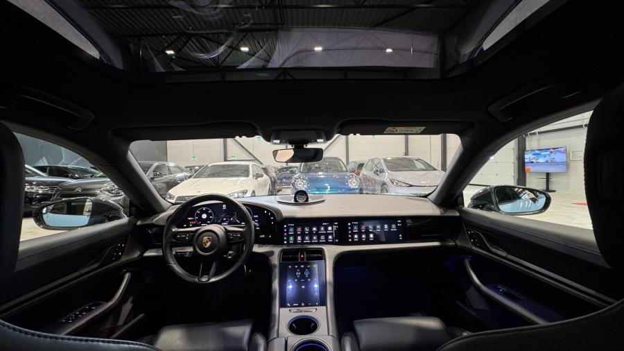 Zils Porsche Taycan 2023 Rīga, ar dzinēja tilpumu 0.00 L un nobraukumu 55 tūkst. km par 69990 €, foto 21 vietnē AUTOMOTO.COM.LV