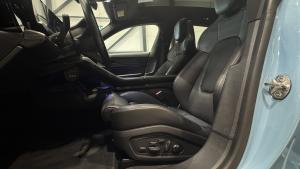 Zils Porsche Taycan 2023 Rīga, ar dzinēja tilpumu 0.00 L un nobraukumu 55 tūkst. km par 69990 €, foto 30 vietnē AUTOMOTO.COM.LV