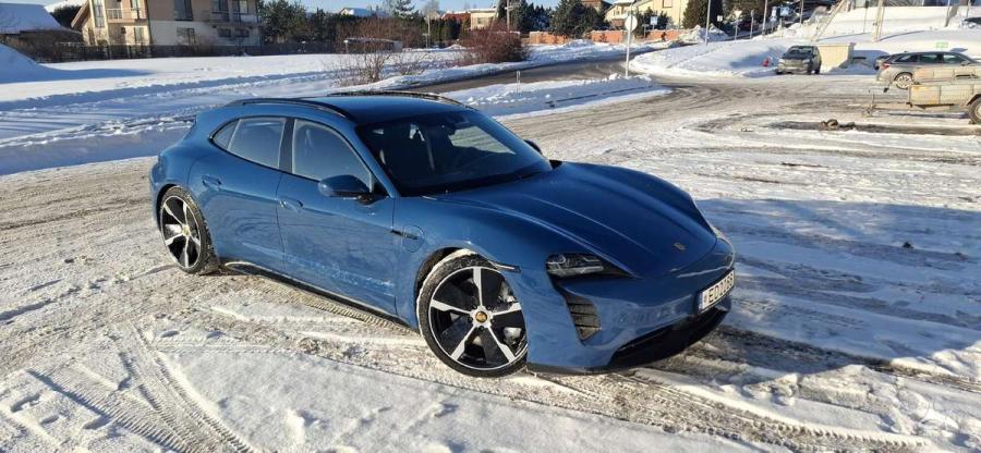 Zils Porsche Taycan 2024 Viļņa, ar dzinēja tilpumu 0.00 L un nobraukumu 13 tūkst. km par 77900 €, foto 2 vietnē AUTOMOTO.COM.LV