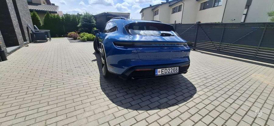 Zils Porsche Taycan 2024 Viļņa, ar dzinēja tilpumu 0.00 L un nobraukumu 16 tūkst. km par 66550 €, foto 10 vietnē AUTOMOTO.COM.LV