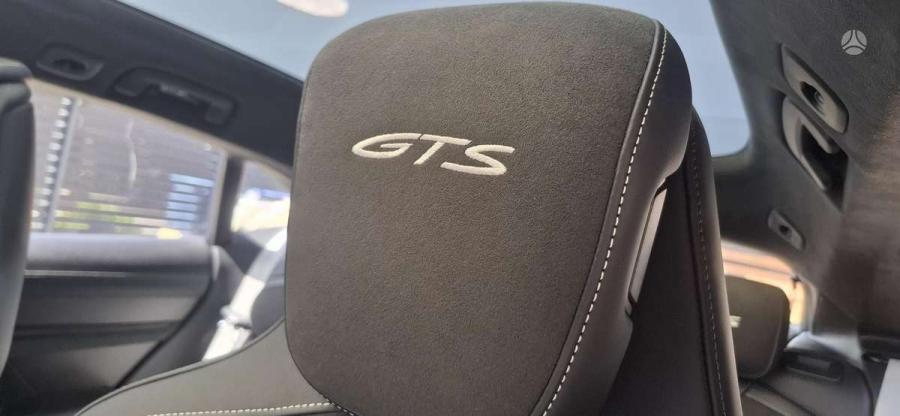 Zils Porsche Taycan 2024 Viļņa, ar dzinēja tilpumu 0.00 L un nobraukumu 16 tūkst. km par 66550 €, foto 33 vietnē AUTOMOTO.COM.LV