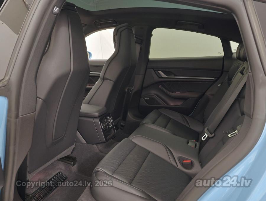 Zils Porsche Taycan 2026 Tallina, ar dzinēja tilpumu 0.00 L un nobraukumu 3 tūkst. km par 104000 €, foto 13 vietnē AUTOMOTO.COM.LV