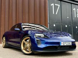 Blue Porsche Taycan 2020 in Kaunas, with an engine capacity of 0.00 L and mileage of 81 thousand km for 54000 €, photo 4 on AUTOMOTO.COM.LV