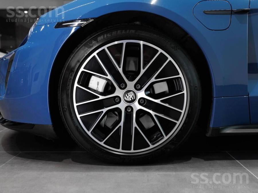 Blue Porsche Taycan 2021 in Riga, with an engine capacity of 0.00 L and mileage of 55 thousand km for 69900 €, photo 14 on AUTOMOTO.COM.LV