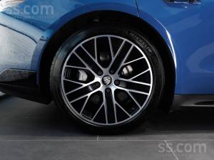 Blue Porsche Taycan 2021 in Riga, with an engine capacity of 0.00 L and mileage of 55 thousand km for 69900 €, photo 17 on AUTOMOTO.COM.LV