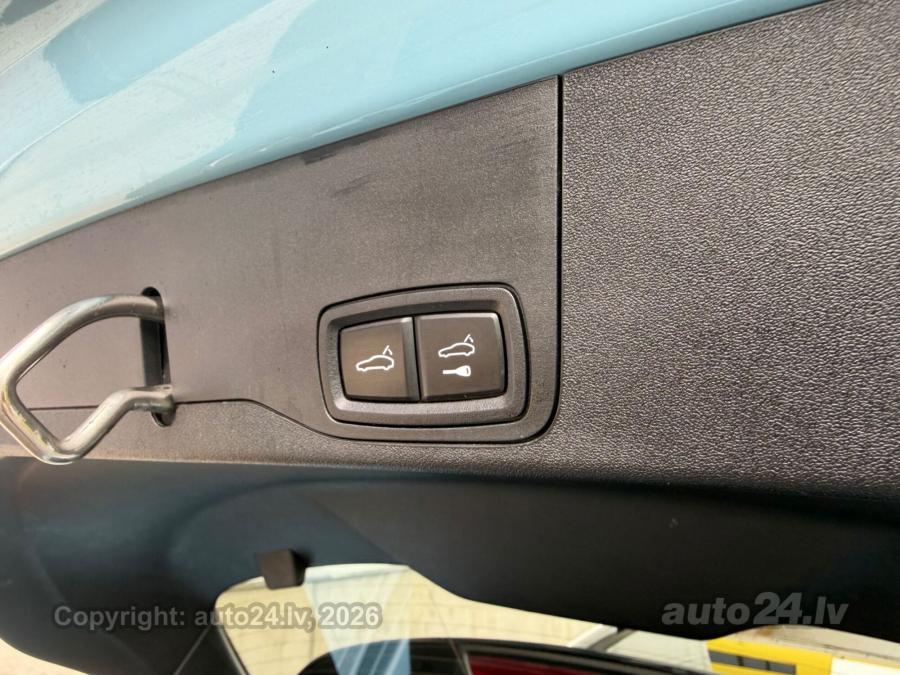 Zils Porsche Taycan 2021 Tallina, ar dzinēja tilpumu 0.00 L un nobraukumu 123 tūkst. km par 63990 €, foto 21 vietnē AUTOMOTO.COM.LV