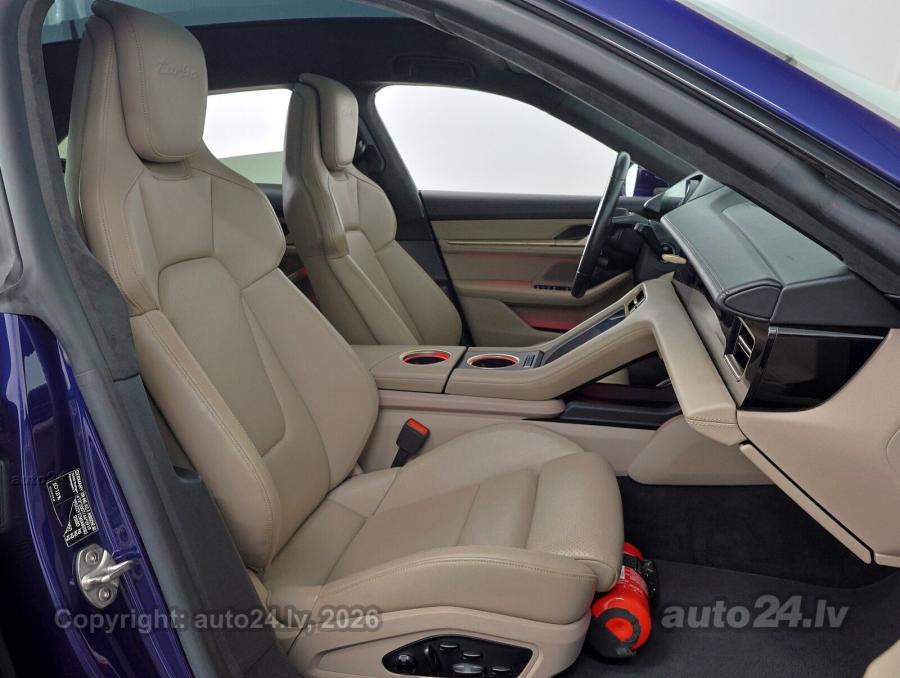 Blue Porsche Taycan 2021 in Tallinn, with an engine capacity of 0.00 L and mileage of 81 thousand km for 74000 €, photo 12 on AUTOMOTO.COM.LV