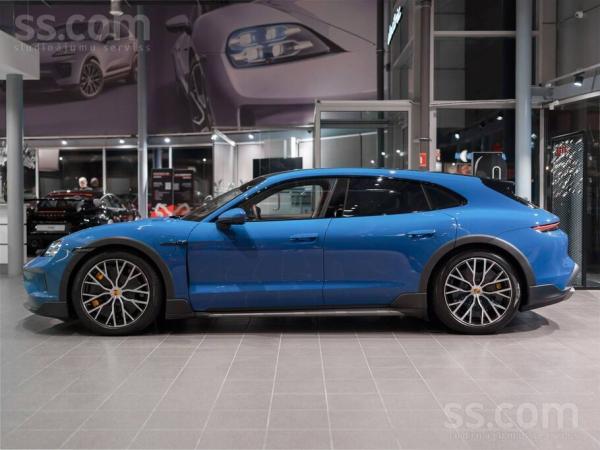 Zils Porsche Taycan 2024 Rīga, ar dzinēja tilpumu 0.00 L un nobraukumu 25 tūkst. km par 139900 €, foto 2 vietnē AUTOMOTO.COM.LV