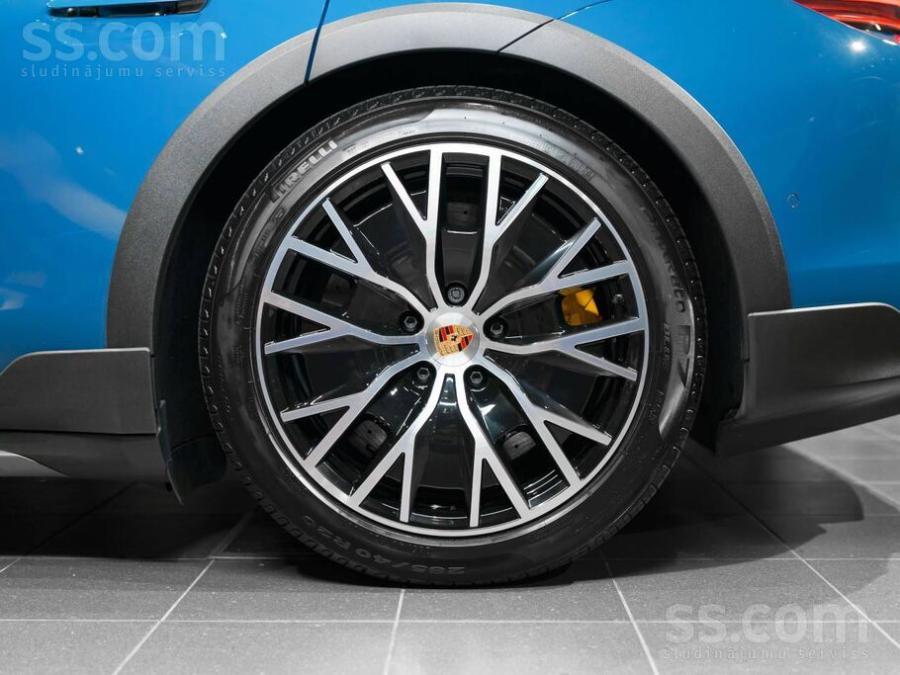 Zils Porsche Taycan 2024 Rīga, ar dzinēja tilpumu 0.00 L un nobraukumu 25 tūkst. km par 139900 €, foto 17 vietnē AUTOMOTO.COM.LV
