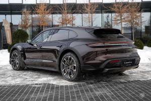 Brūns Porsche Taycan 2021 Viļņa, ar dzinēja tilpumu 0.00 L un nobraukumu 68 tūkst. km par 72000 €, foto 9 vietnē AUTOMOTO.COM.LV