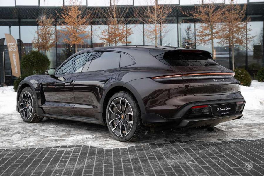 Brūns Porsche Taycan 2021 Viļņa, ar dzinēja tilpumu 0.00 L un nobraukumu 68 tūkst. km par 72000 €, foto 9 vietnē AUTOMOTO.COM.LV