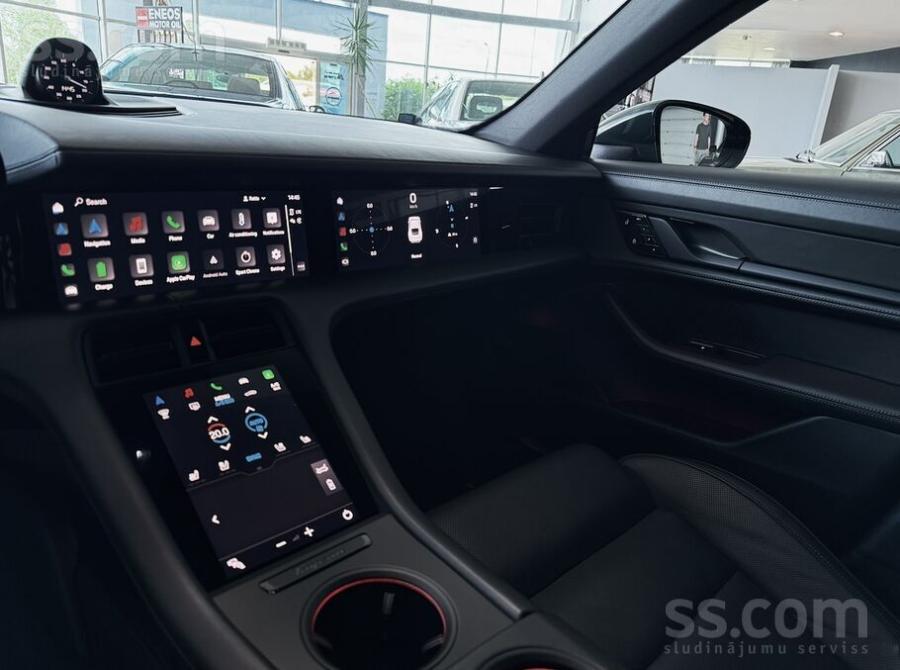 Zaļš Porsche Taycan 2020 Rīga, ar dzinēja tilpumu 0.00 L un nobraukumu 77 tūkst. km par 69000 €, foto 14 vietnē AUTOMOTO.COM.LV