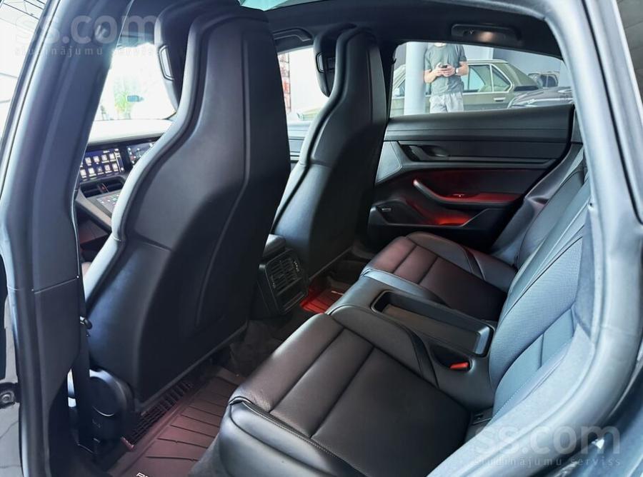 Zaļš Porsche Taycan 2020 Rīga, ar dzinēja tilpumu 0.00 L un nobraukumu 77 tūkst. km par 69000 €, foto 21 vietnē AUTOMOTO.COM.LV