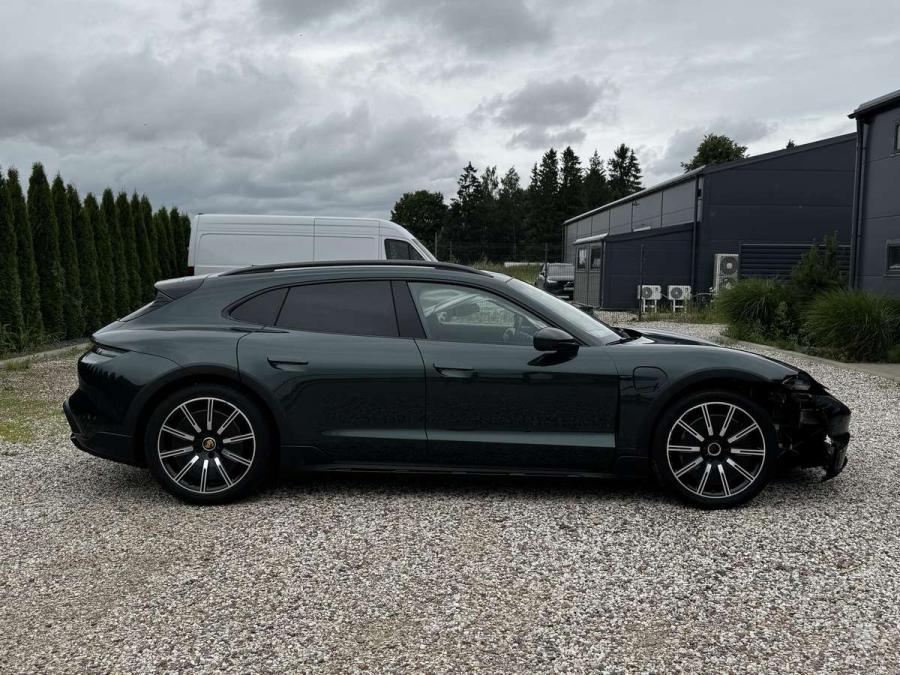 Zaļš Porsche Taycan 2023 Kauņa, ar dzinēja tilpumu 0.00 L un nobraukumu 34 tūkst. km par 47900 €, foto 6 vietnē AUTOMOTO.COM.LV