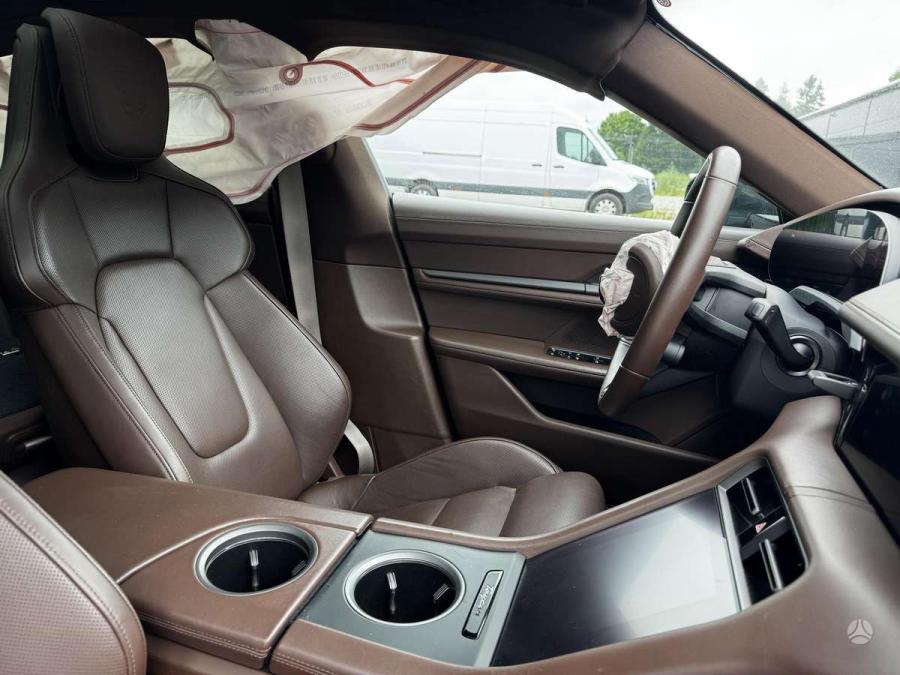 Zaļš Porsche Taycan 2023 Kauņa, ar dzinēja tilpumu 0.00 L un nobraukumu 34 tūkst. km par 47900 €, foto 16 vietnē AUTOMOTO.COM.LV