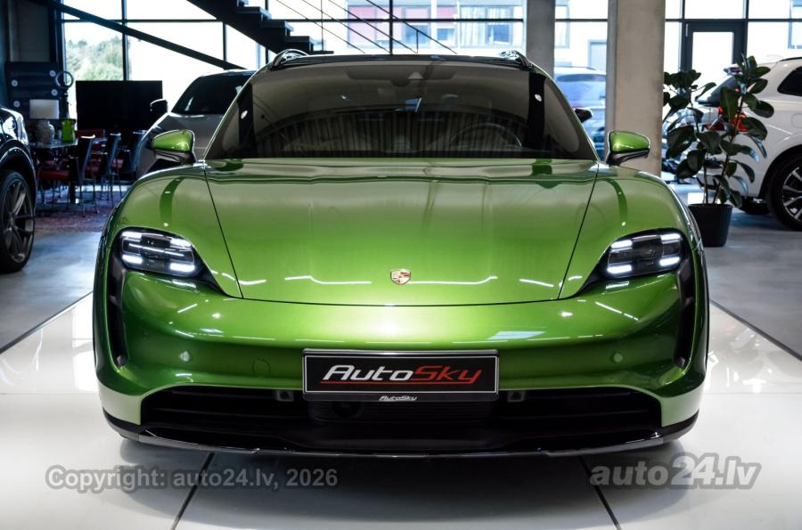 Green Porsche Taycan 2022 in Tallinn, with an engine capacity of 0.00 L and mileage of 46 thousand km for 69900 €, photo 3 on AUTOMOTO.COM.LV