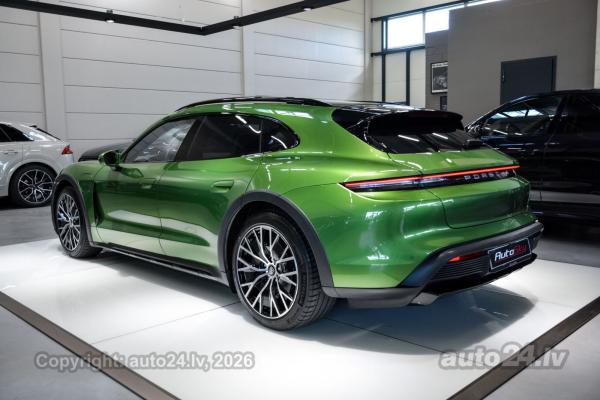 Green Porsche Taycan 2022 in Tallinn, with an engine capacity of 0.00 L and mileage of 46 thousand km for 69900 €, photo 6 on AUTOMOTO.COM.LV