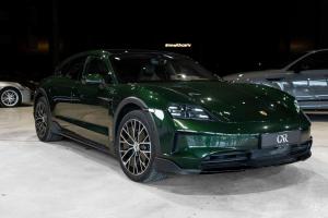 Green Porsche Taycan 2024 in Riga, with an engine capacity of 0.00 L and mileage of 40 thousand km for 88990 €, photo 4 on AUTOMOTO.COM.LV