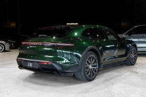 Green Porsche Taycan 2024 in Riga, with an engine capacity of 0.00 L and mileage of 40 thousand km for 88990 €, photo 5 on AUTOMOTO.COM.LV
