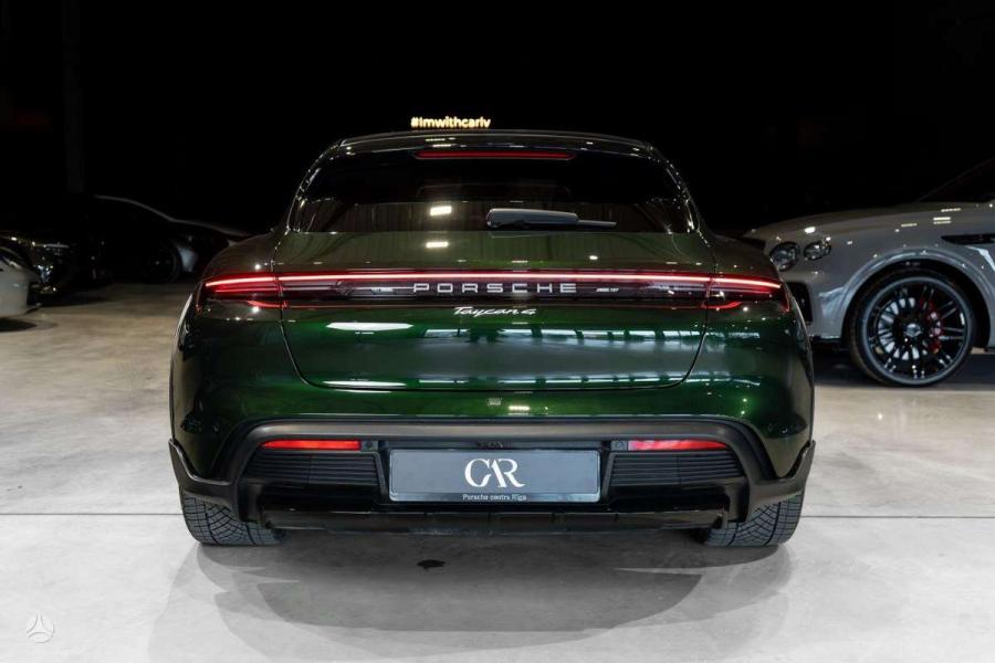 Green Porsche Taycan 2024 in Riga, with an engine capacity of 0.00 L and mileage of 40 thousand km for 88990 €, photo 6 on AUTOMOTO.COM.LV