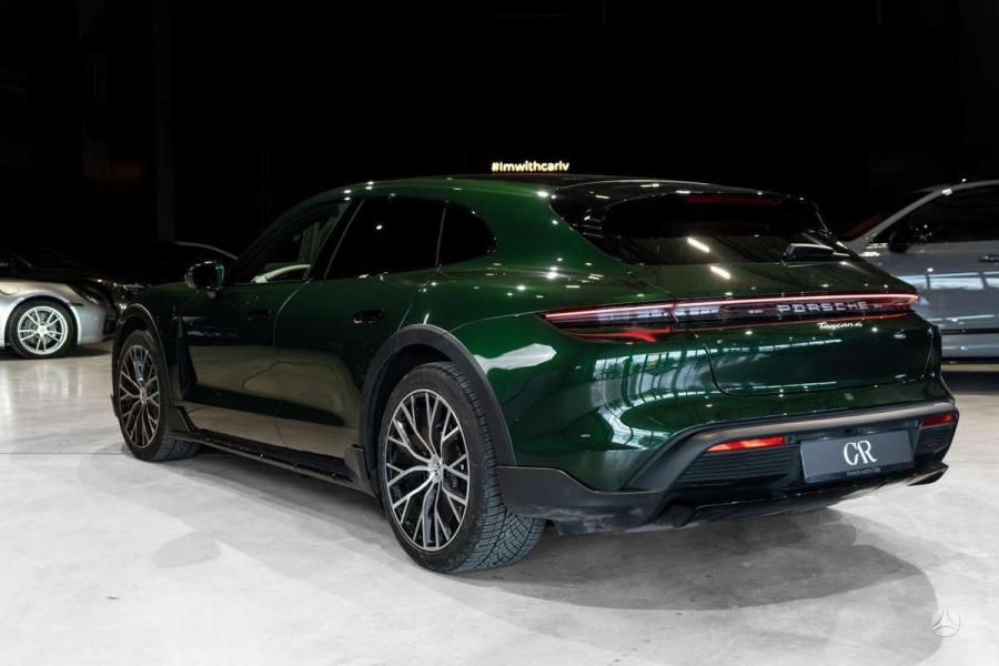 Green Porsche Taycan 2024 in Riga, with an engine capacity of 0.00 L and mileage of 40 thousand km for 88990 €, photo 7 on AUTOMOTO.COM.LV