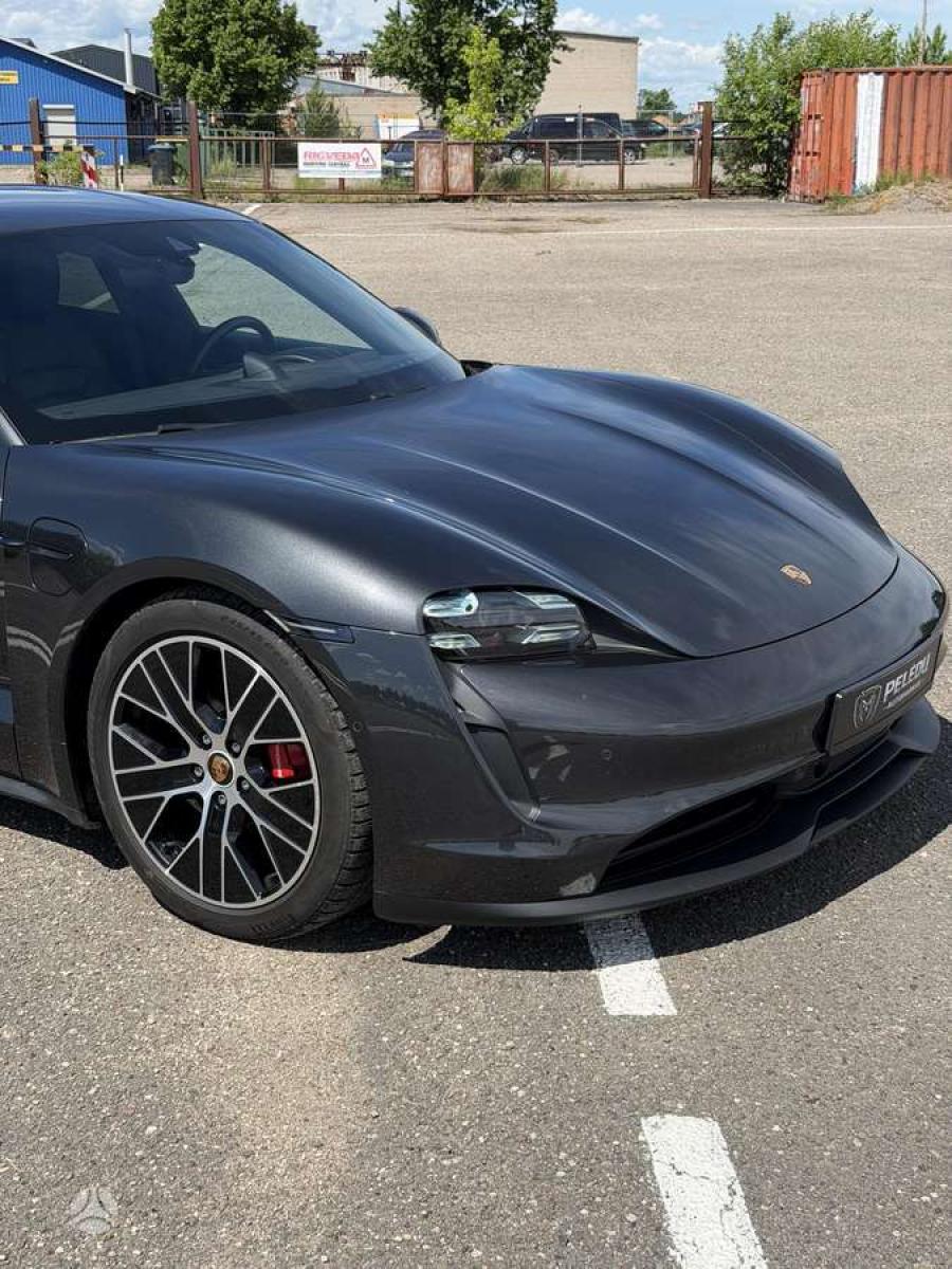 Pelēks Porsche Taycan 2020 Kėdainiai, ar dzinēja tilpumu 0.00 L un nobraukumu 126 tūkst. km par 54500 €, foto 8 vietnē AUTOMOTO.COM.LV