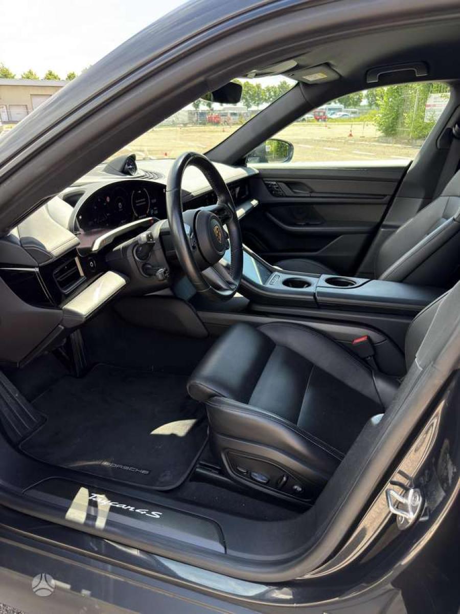 Pelēks Porsche Taycan 2020 Kėdainiai, ar dzinēja tilpumu 0.00 L un nobraukumu 126 tūkst. km par 54500 €, foto 15 vietnē AUTOMOTO.COM.LV