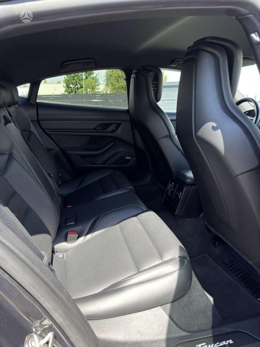 Pelēks Porsche Taycan 2020 Kėdainiai, ar dzinēja tilpumu 0.00 L un nobraukumu 126 tūkst. km par 54500 €, foto 21 vietnē AUTOMOTO.COM.LV