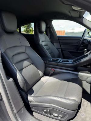 Pelēks Porsche Taycan 2020 Kėdainiai, ar dzinēja tilpumu 0.00 L un nobraukumu 126 tūkst. km par 54500 €, foto 24 vietnē AUTOMOTO.COM.LV
