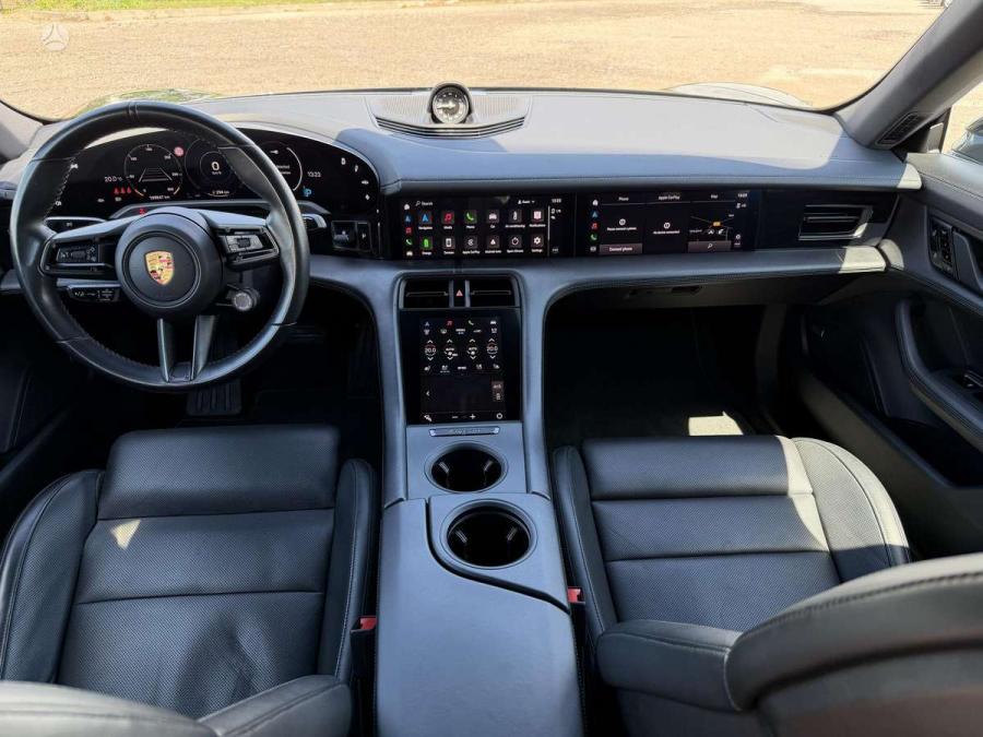 Pelēks Porsche Taycan 2020 Kėdainiai, ar dzinēja tilpumu 0.00 L un nobraukumu 126 tūkst. km par 54500 €, foto 35 vietnē AUTOMOTO.COM.LV