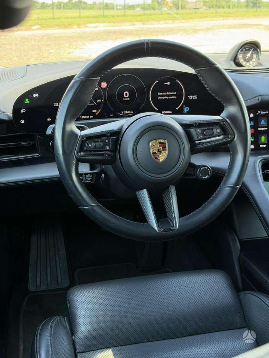 Pelēks Porsche Taycan 2020 Kėdainiai, ar dzinēja tilpumu 0.00 L un nobraukumu 126 tūkst. km par 54500 €, foto 37 vietnē AUTOMOTO.COM.LV