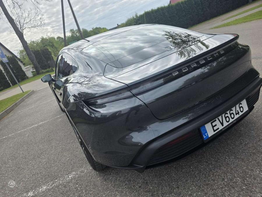 Pelēks Porsche Taycan 2021 Kauņa, ar dzinēja tilpumu 0.00 L un nobraukumu 108 tūkst. km par 50000 €, foto 6 vietnē AUTOMOTO.COM.LV