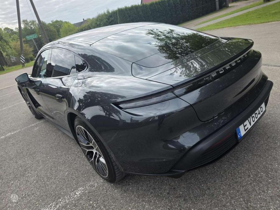 Pelēks Porsche Taycan 2021 Kauņa, ar dzinēja tilpumu 0.00 L un nobraukumu 108 tūkst. km par 50000 €, foto 8 vietnē AUTOMOTO.COM.LV