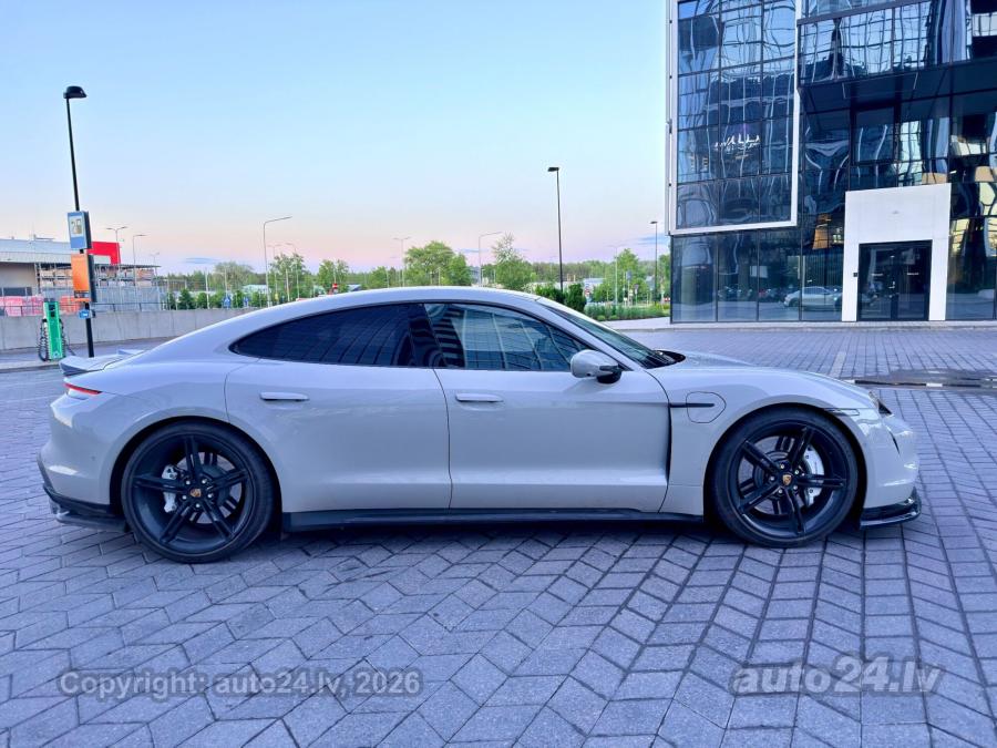 Pelēks Porsche Taycan 2021 Tallina, ar dzinēja tilpumu 0.00 L un nobraukumu 95 tūkst. km par 75000 €, foto 5 vietnē AUTOMOTO.COM.LV