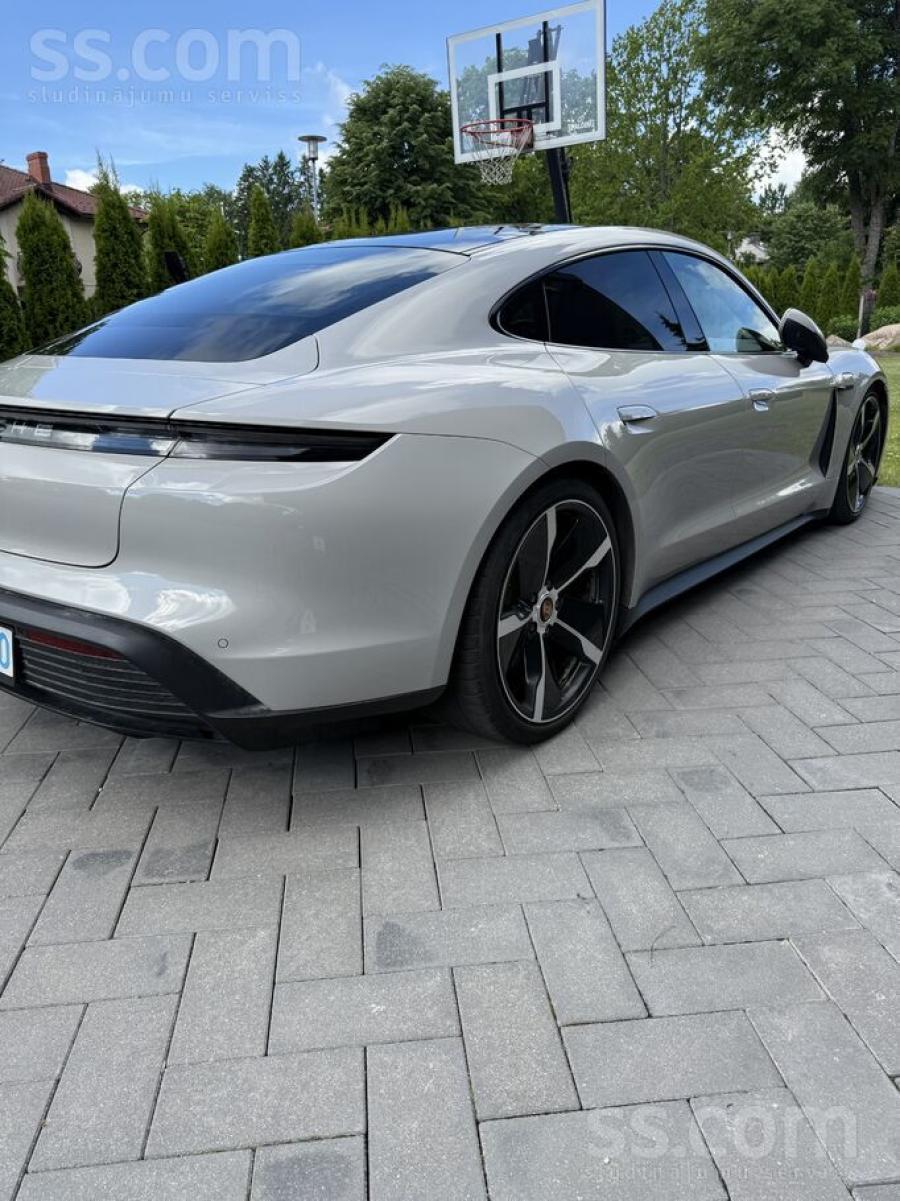 Pelēks Porsche Taycan 2021 Rīga, ar dzinēja tilpumu 0.00 L un nobraukumu 122 tūkst. km par 61000 €, foto 3 vietnē AUTOMOTO.COM.LV