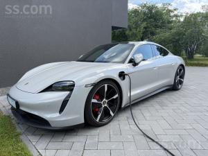 Pelēks Porsche Taycan 2021 Rīga, ar dzinēja tilpumu 0.00 L un nobraukumu 122 tūkst. km par 61000 €, foto 4 vietnē AUTOMOTO.COM.LV