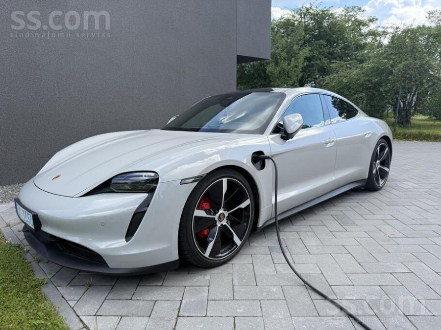 Pelēks Porsche Taycan 2021 Rīga, ar dzinēja tilpumu 0.00 L un nobraukumu 122 tūkst. km par 61000 €, foto 4 vietnē AUTOMOTO.COM.LV