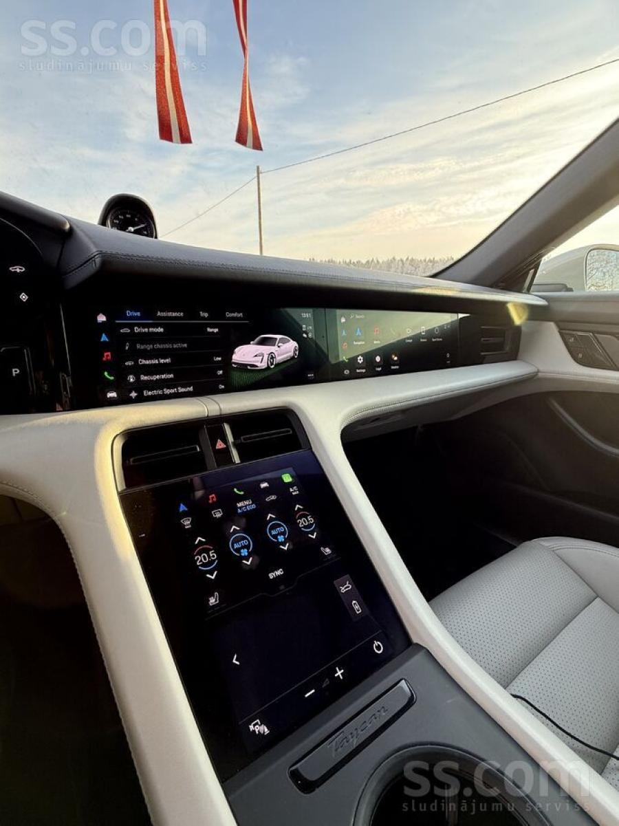 Pelēks Porsche Taycan 2021 Rīga, ar dzinēja tilpumu 0.00 L un nobraukumu 122 tūkst. km par 61000 €, foto 9 vietnē AUTOMOTO.COM.LV
