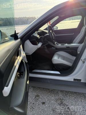 Pelēks Porsche Taycan 2021 Rīga, ar dzinēja tilpumu 0.00 L un nobraukumu 122 tūkst. km par 61000 €, foto 10 vietnē AUTOMOTO.COM.LV